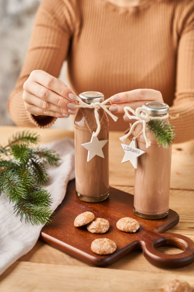 Selbstgemachter Bio-Lebkuchen-Nougat-Likör